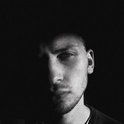 Introducing veron:All You Need to Know About the Onlyfans Model